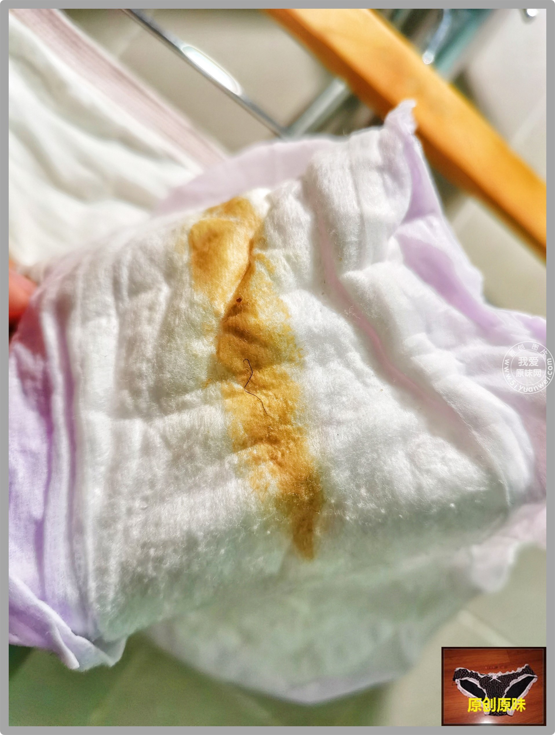 (原创)女生宿舍垃圾房系列-黑薄文胸+粘着卫生巾NN(32P) - 原味罩罩 - 原味秀