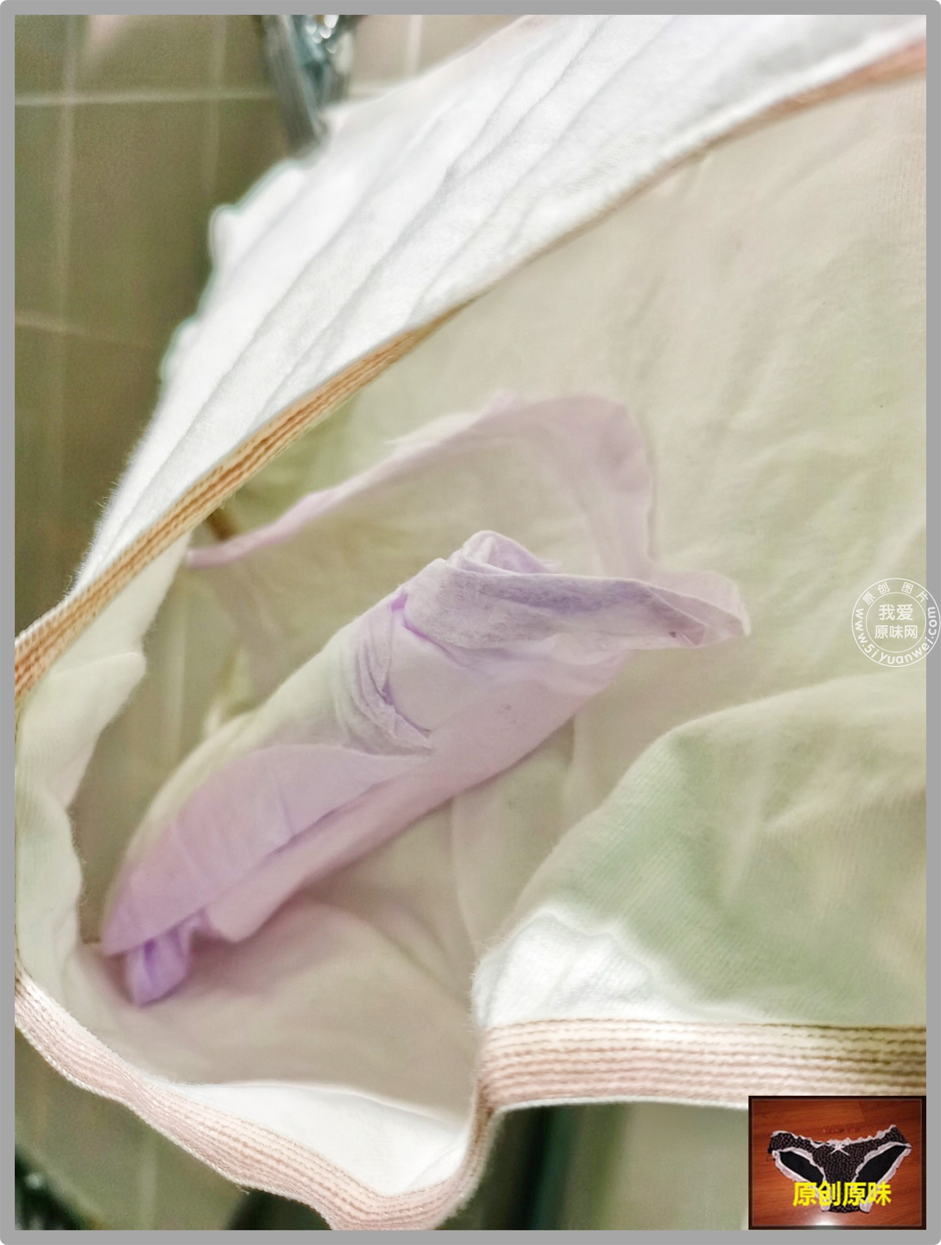 (原创)女生宿舍垃圾房系列-黑薄文胸+粘着卫生巾NN(32P) - 原味罩罩 - 原味秀