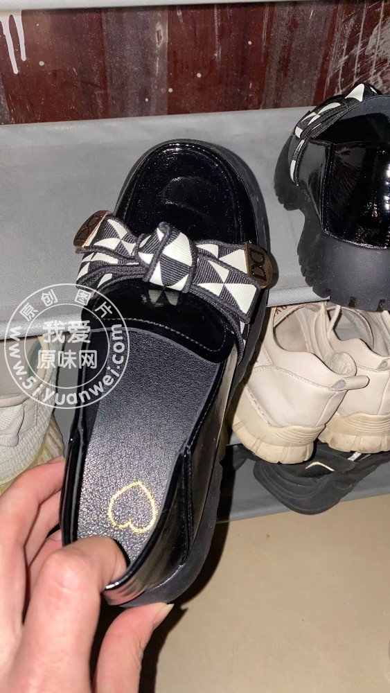 邻居的骚鞋(扫楼系)6 - 原味鞋子 - 原味秀