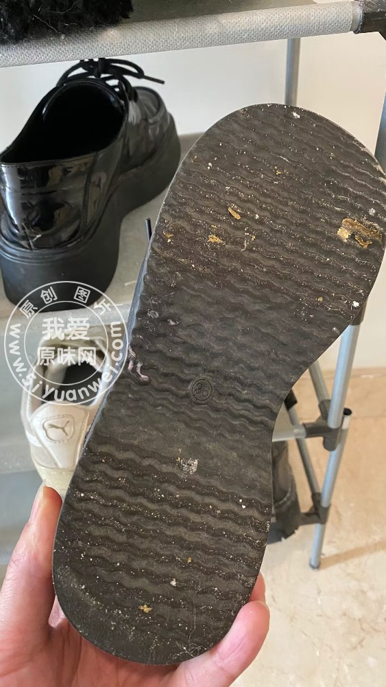 邻居的骚鞋(扫楼系)6 - 原味鞋子 - 原味秀